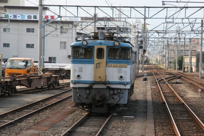 EF65－1010(新) - 特集：21世紀になっても活躍する標準直流電気機関車「EF65形」